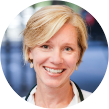 Caroline Hewitt's Instagram, Twitter & Facebook on IDCrawl